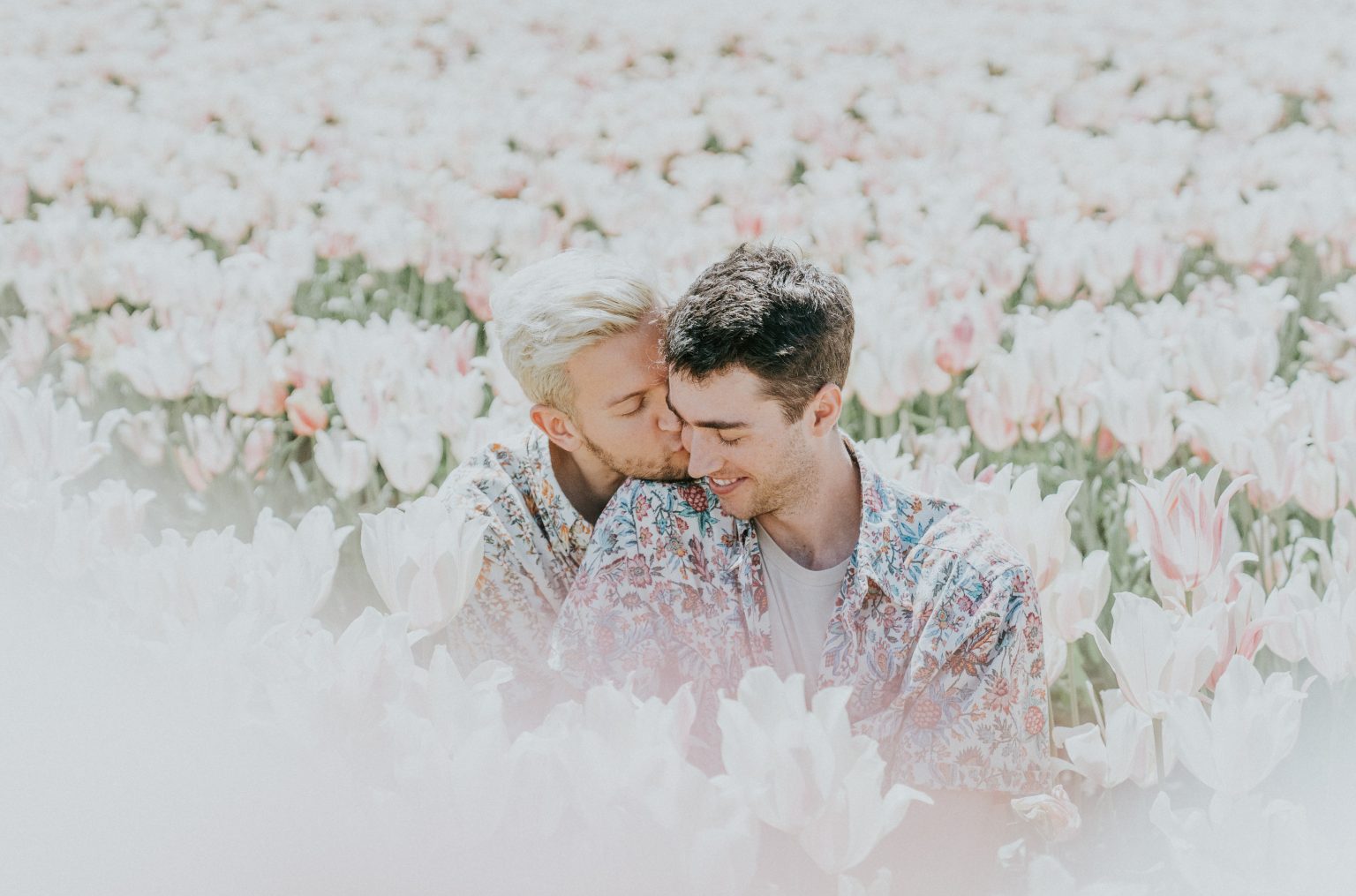 33 Perfect Spring Wedding Colors for March, April, & May - Yeah Weddings