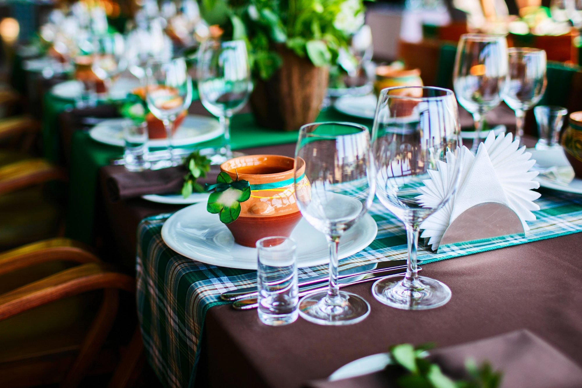 6 Irish Wedding Traditions for a Bit of Luck - Yeah Weddings