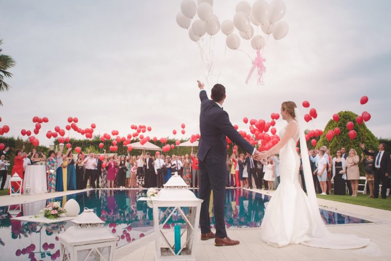 10 Inexpensive Wedding Venue Ideas for Any Budget - Yeah Weddings