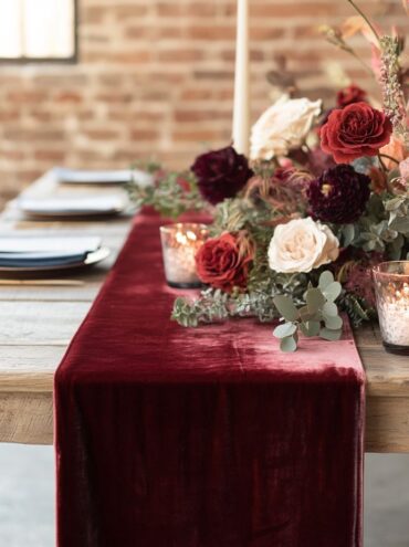 20 Stunning Wedding Table Runner Ideas for Any Theme - Yeah Weddings