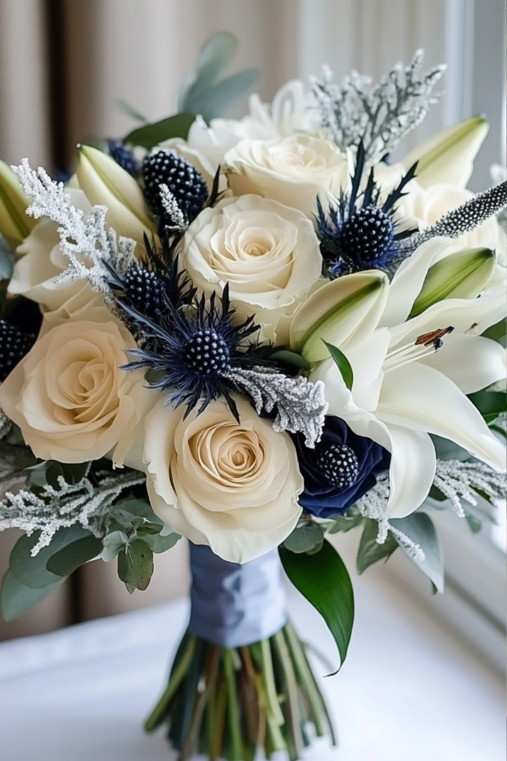 Elegant Navy and Cream Winter Wedding Colors: Ideas & Tips to Wow ...